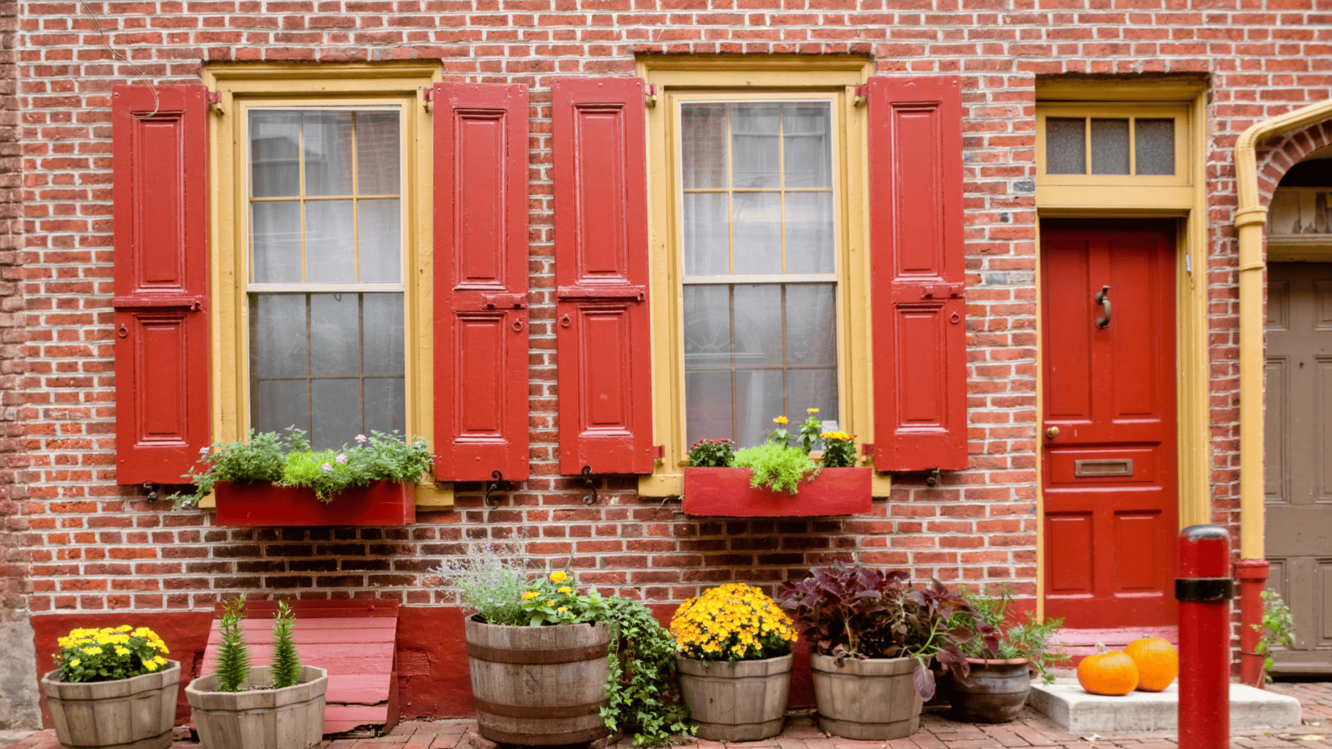 Historic Homes: 2024's Guide to Modern Upgrades